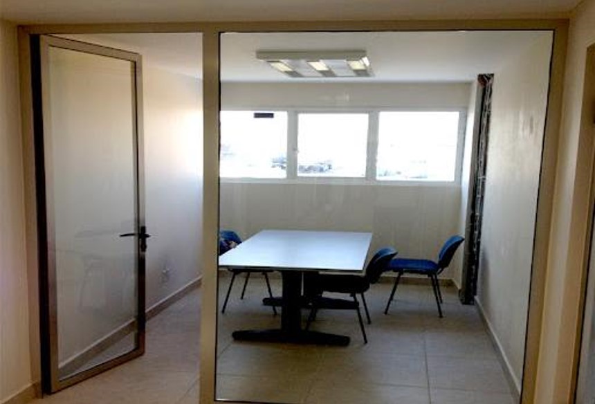 Cancelería de aluminio, vidrios y persianas - Sumica